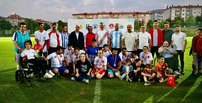 Yeşil sahada engel yok